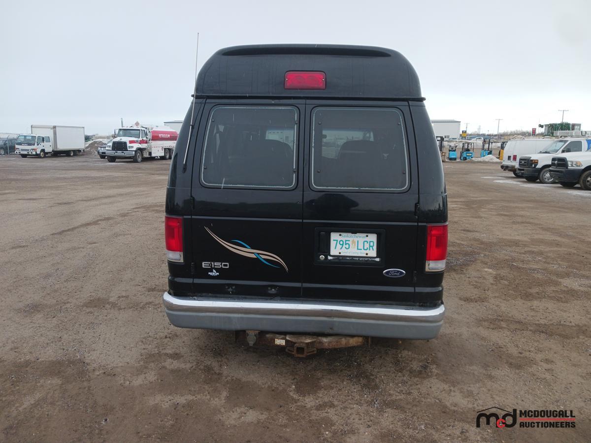 2000 Ford E150 Conversion Van